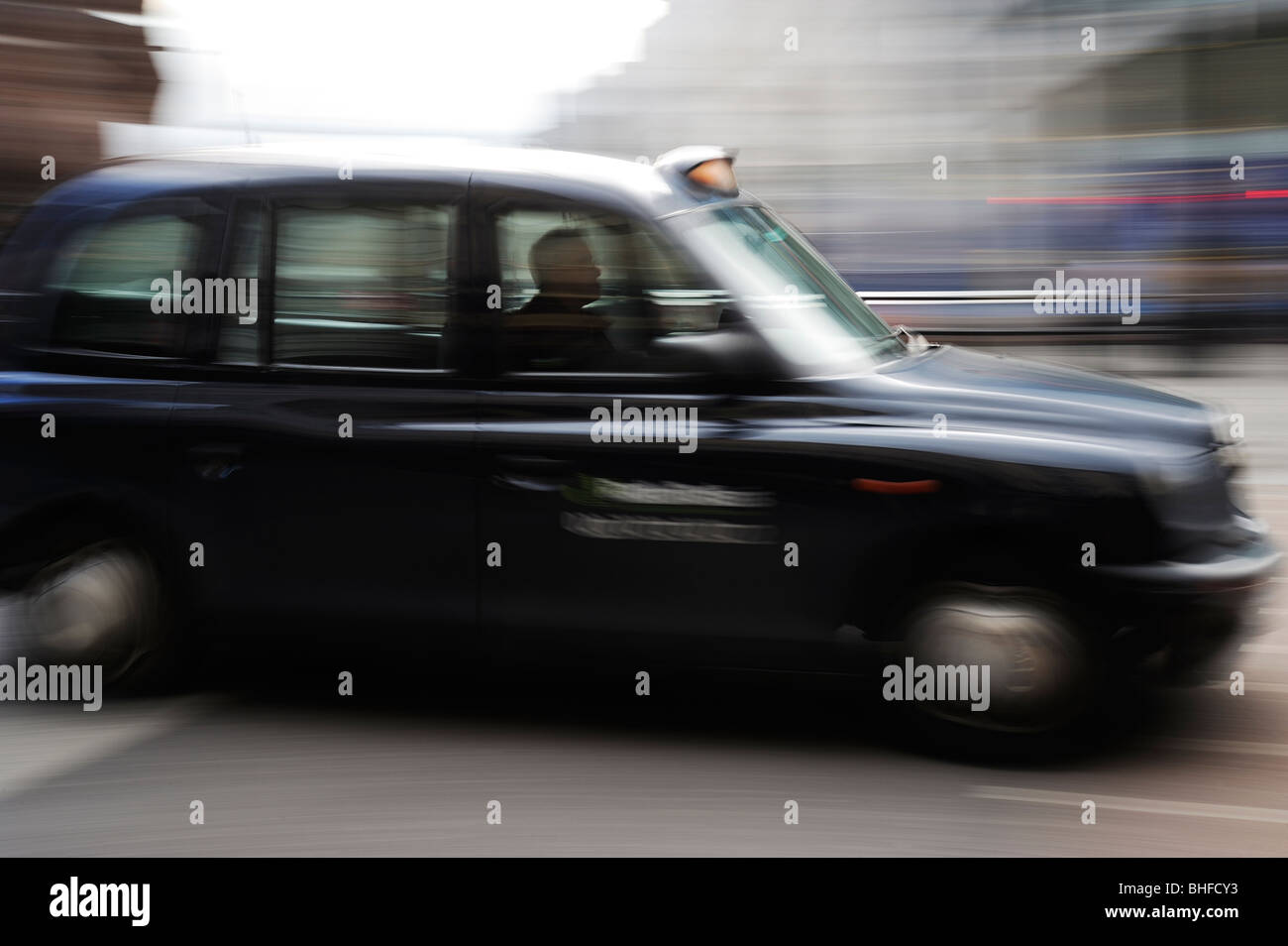 Tax cab hi-res stock photography and images - Alamy