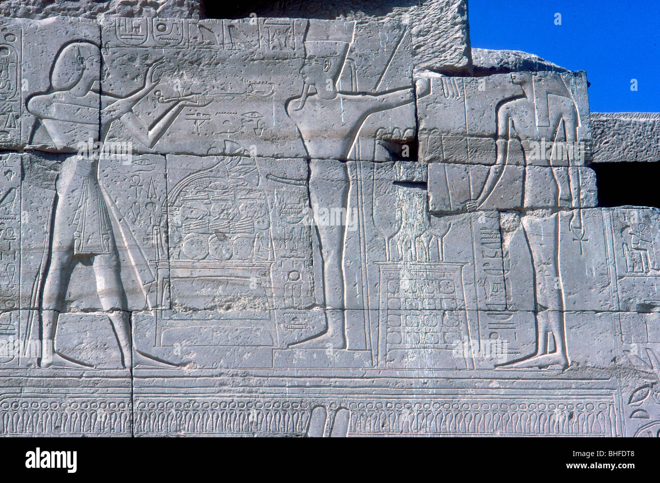 Luxor egypt ramesseum ii relief hi-res stock photography and images - Alamy