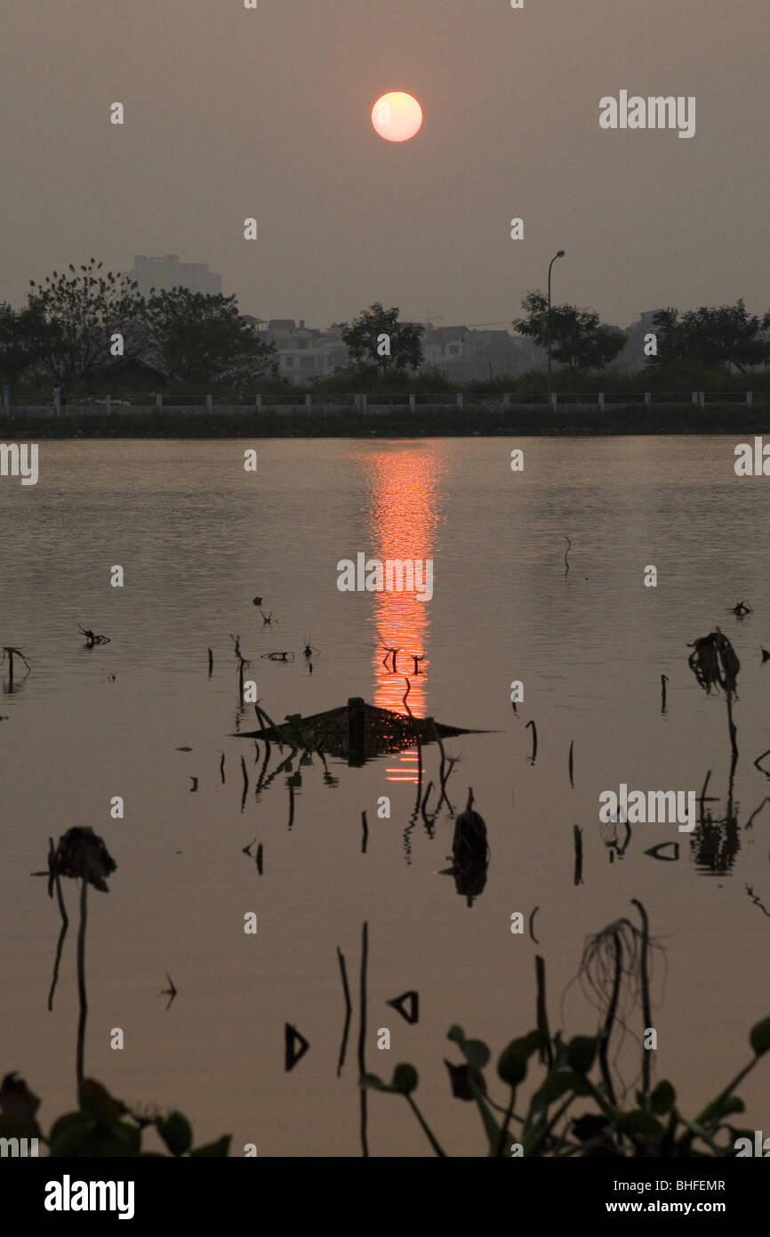 Sunset over the Ho Tay Lake in Hanoi, Ha Noi Province, Vietnam, Asia ...