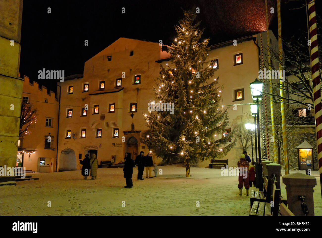Kastelruth in Winter, village square piazza Kraus, Krausplatz with ...