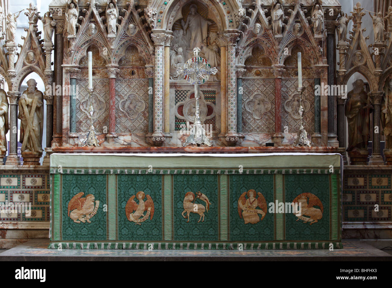 The High Altar at Lichfield Cathedral in England Stock Photo - Alamy