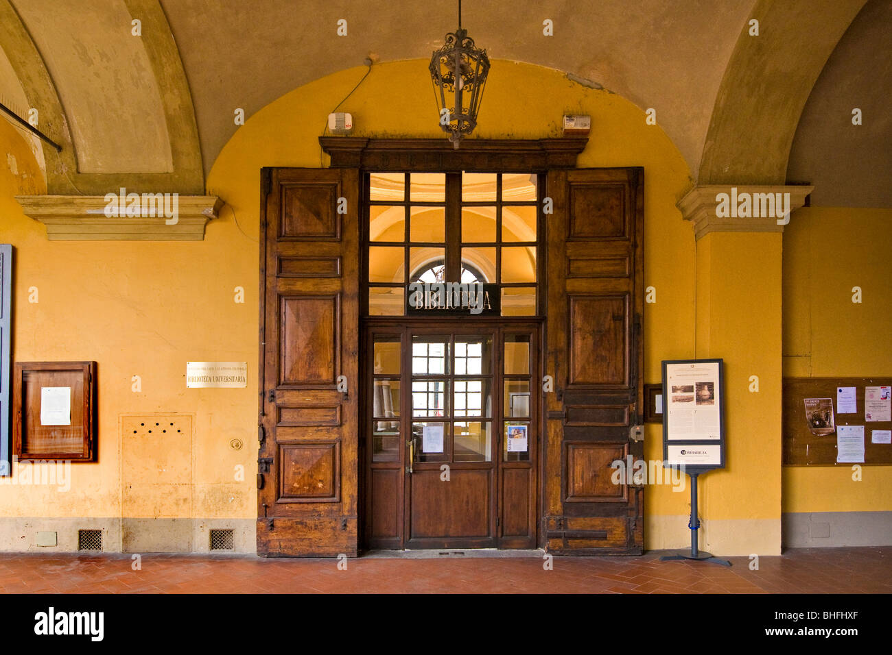 Pavia university hi-res stock photography and images - Alamy