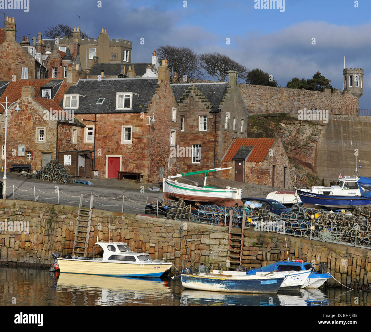 Crail village hi-res stock photography and images - Alamy