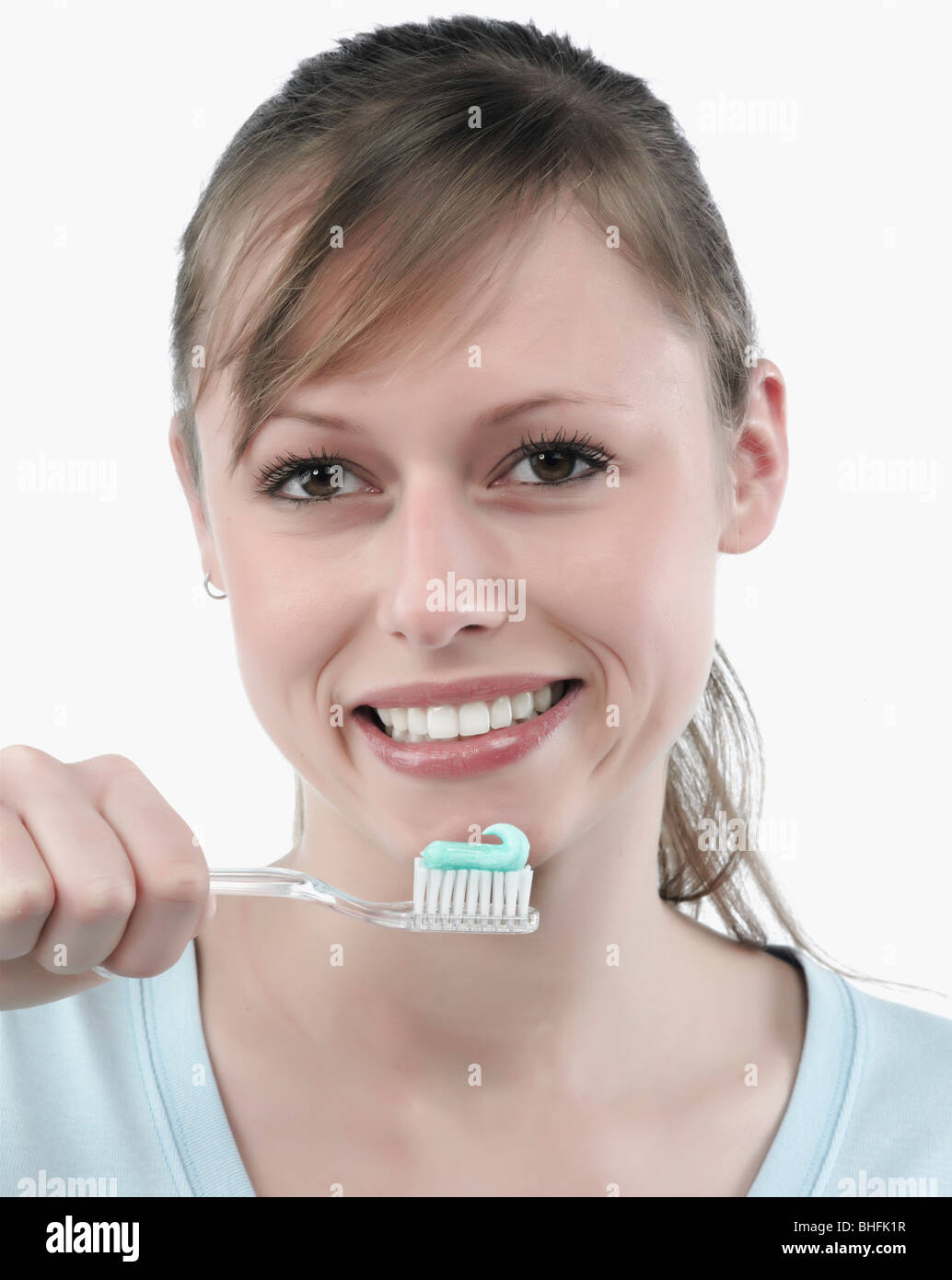 woman brushing her teeth Stock Photo - Alamy