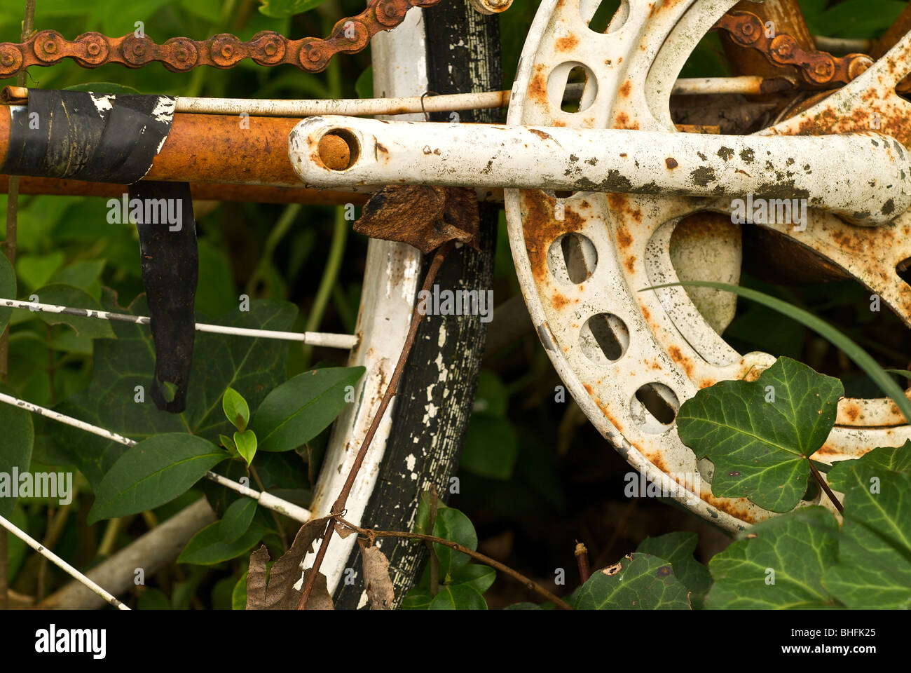 Bike with missing wheel hi-res stock photography and images - Alamy