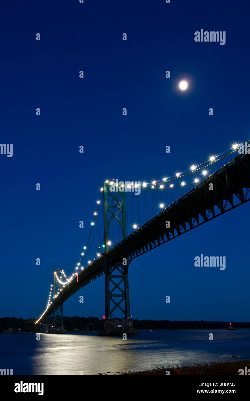Mount hope bridge High Resolution Stock Photography and Images - Alamy