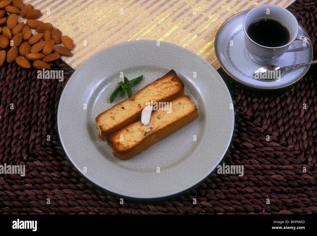 Croquant hi-res stock photography and images - Alamy