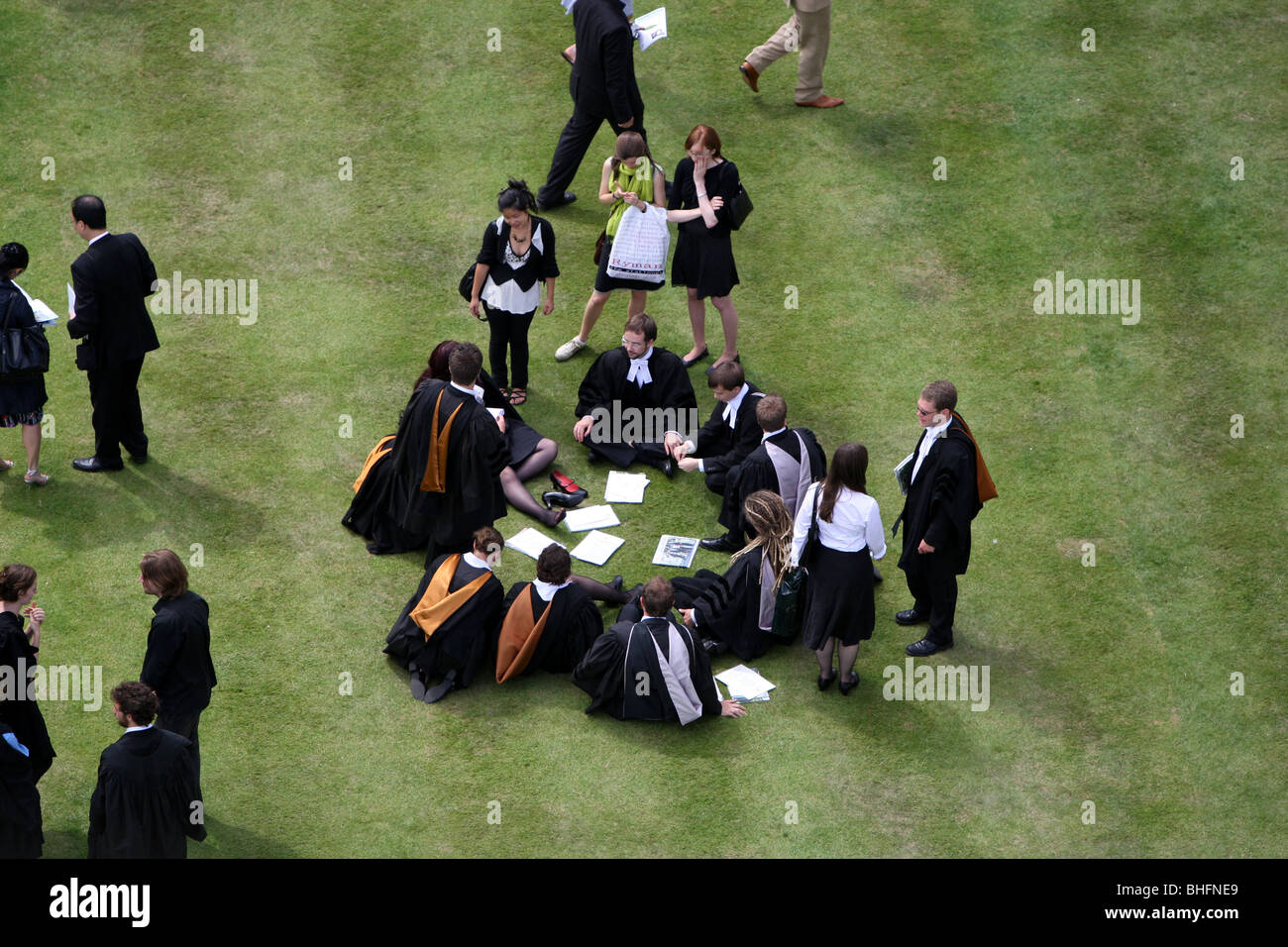CAMBRIDGE UNIVERSITY STUDENTS GRADUATION DAY AT THE SENATE HOUSE Stock ...
