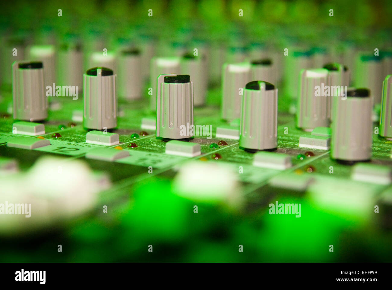 Mix session hi-res stock photography and images - Alamy