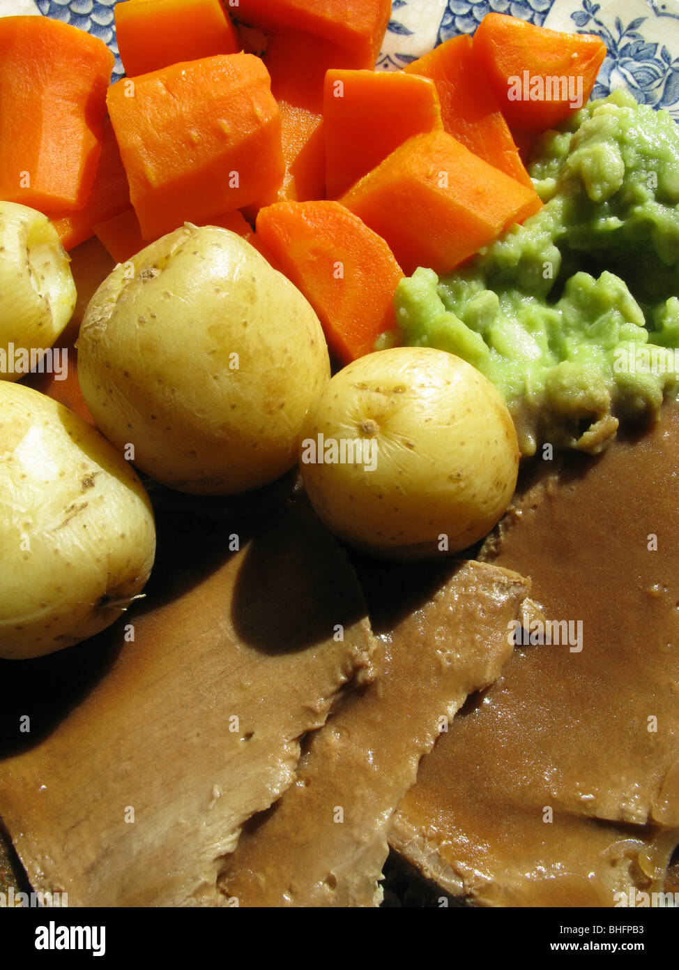 Sunday lunch detail hi-res stock photography and images - Alamy