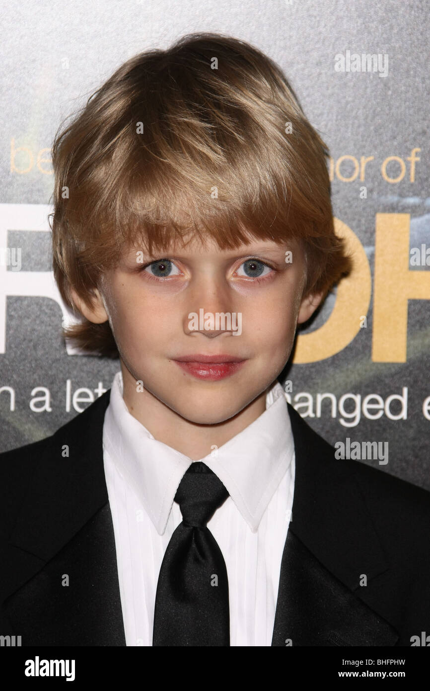 Braeden reed dear john premiere hi-res stock photography and images - Alamy