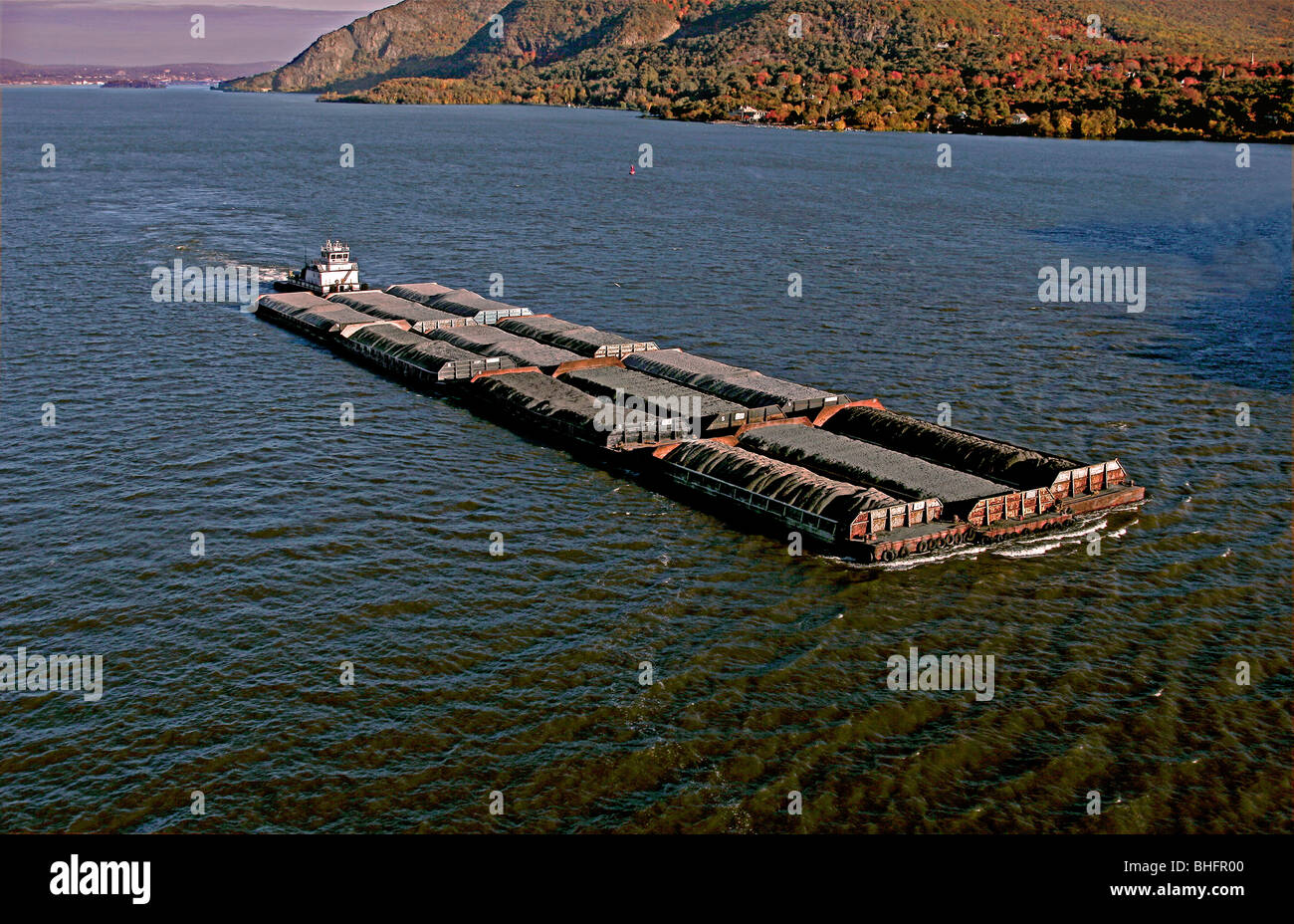 Tug boat with barges on Hudson River New York Stock Photo - Alamy