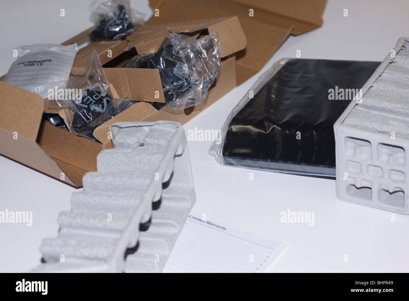 Remove packaging hi-res stock photography and images - Alamy