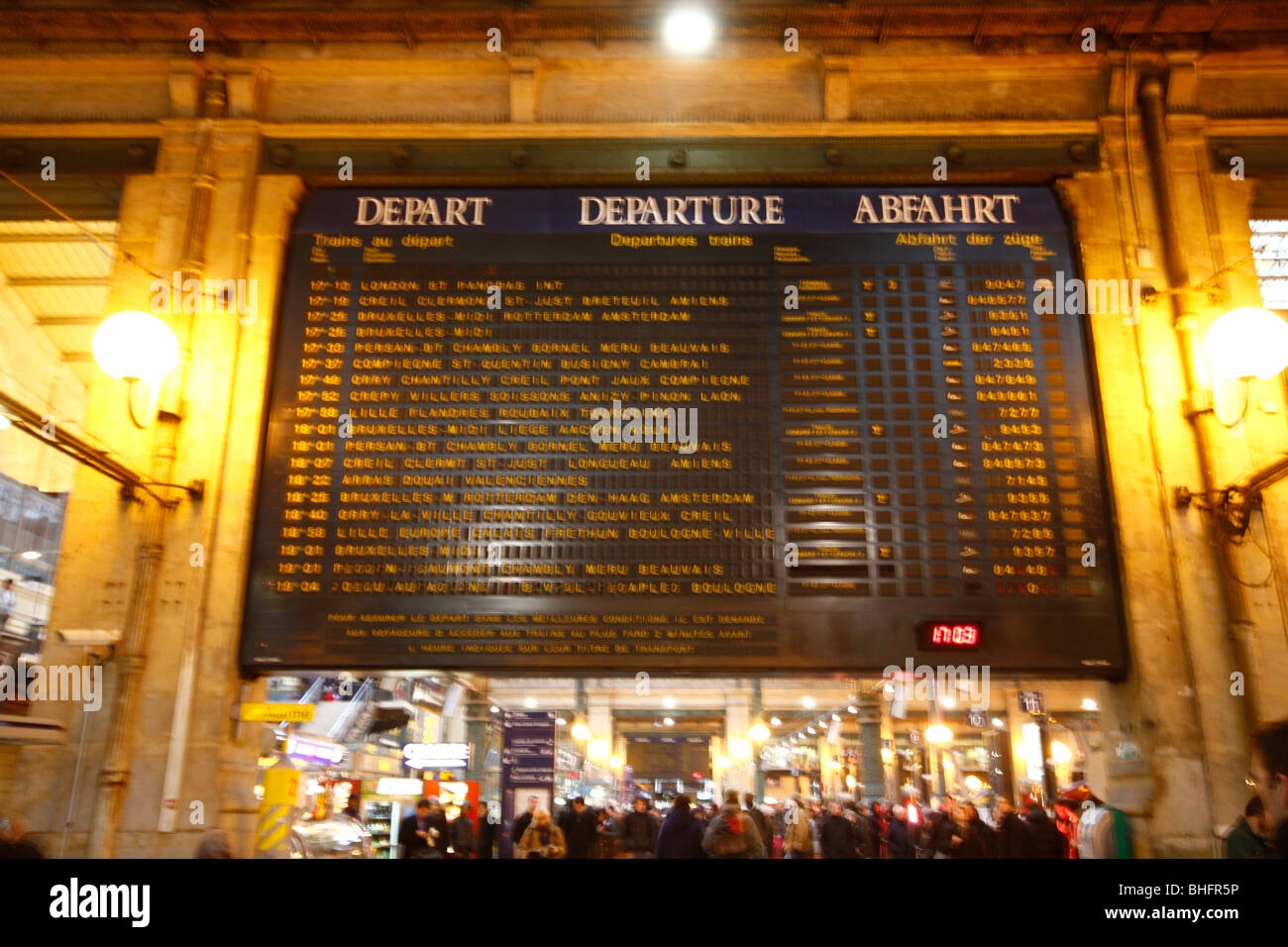 Gare de nord train hi-res stock photography and images - Alamy