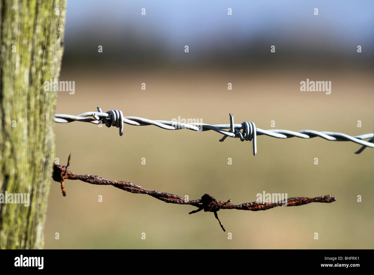 Old fencing hi-res stock photography and images - Alamy