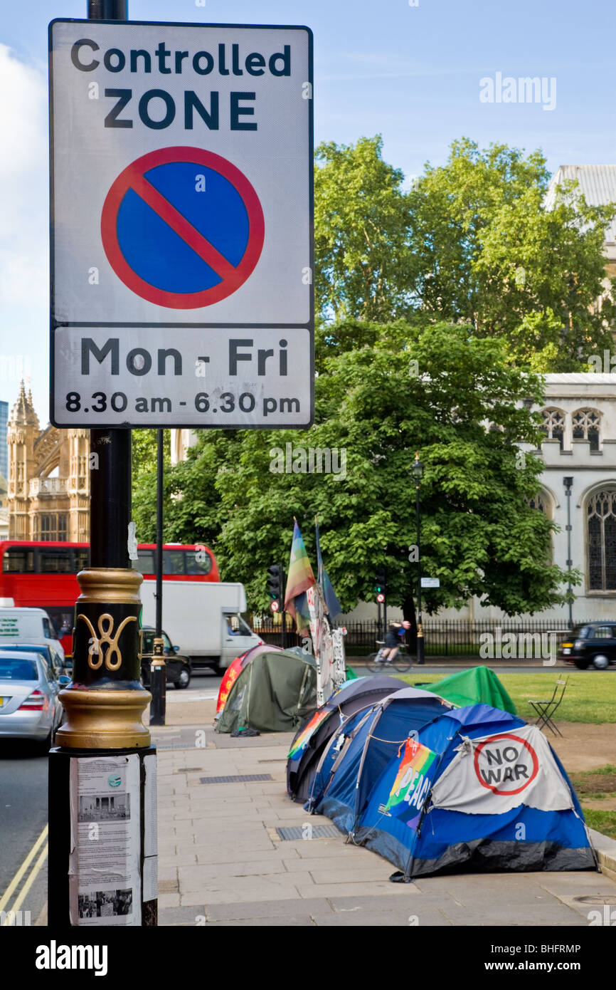 Iraq war protest london hi-res stock photography and images - Alamy