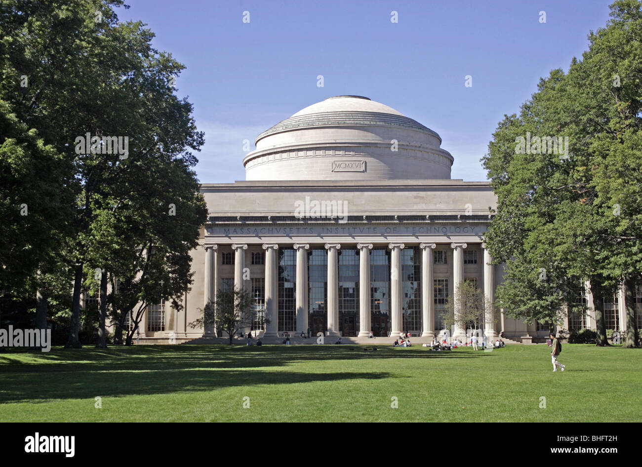 Mit campus hi-res stock photography and images - Alamy