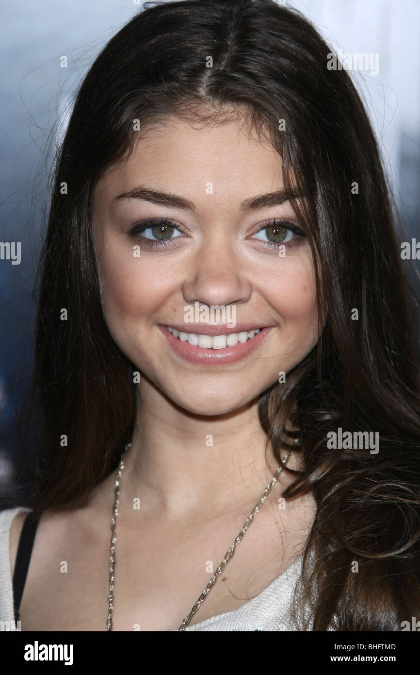 SARAH HYLAND EXTRAORDINARY MEASURES FILM PREMIERE HOLLYWOOD LOS ANGELES ...