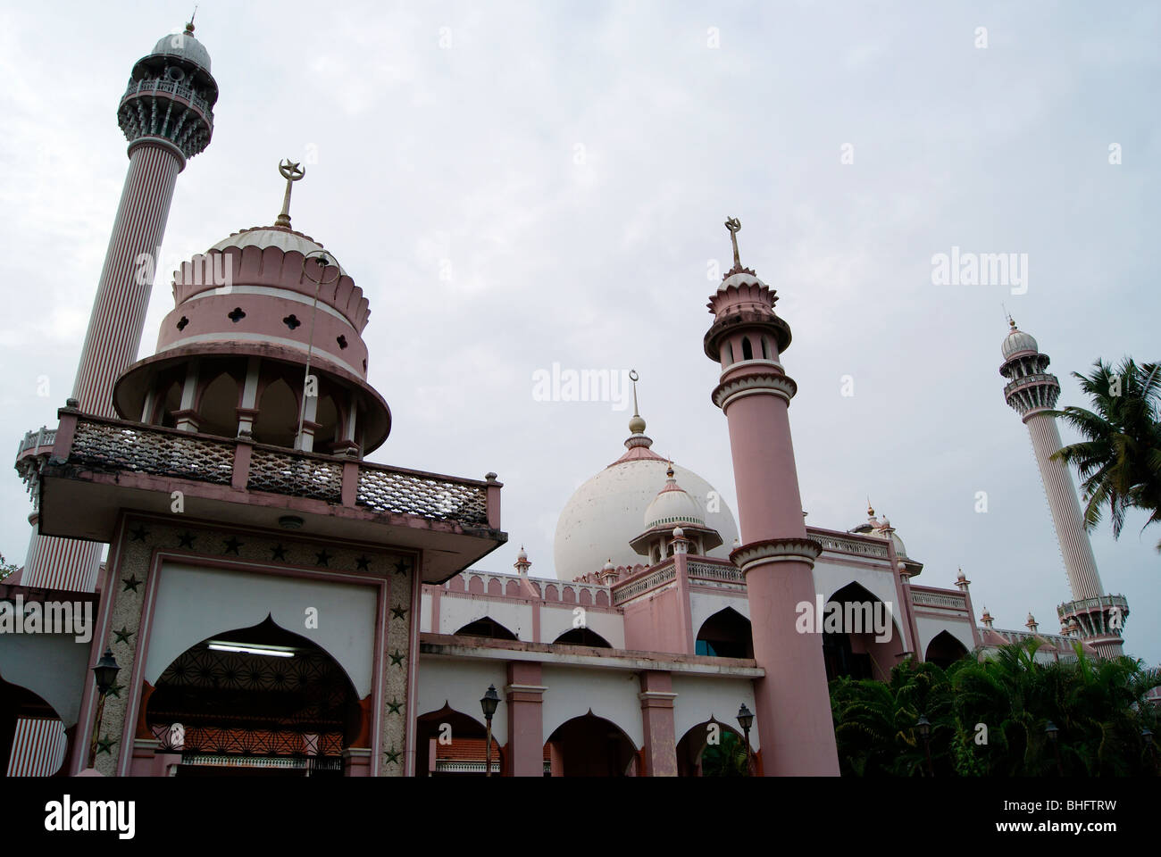 Muslim Mosque extending view to Sky Stock Photo - Alamy