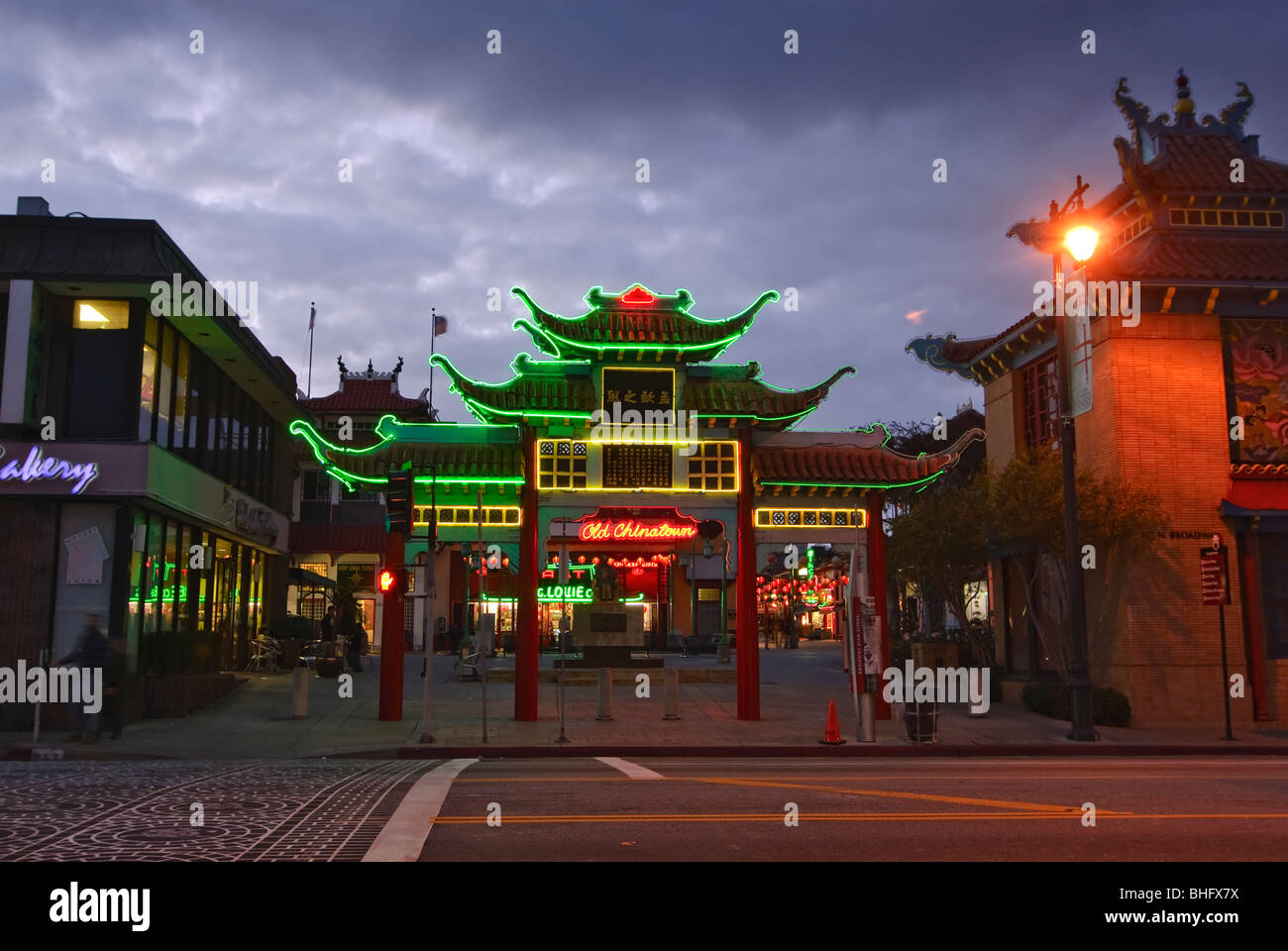 Entrance gate to Chinatown of Los Angeles Stock Photo - Alamy