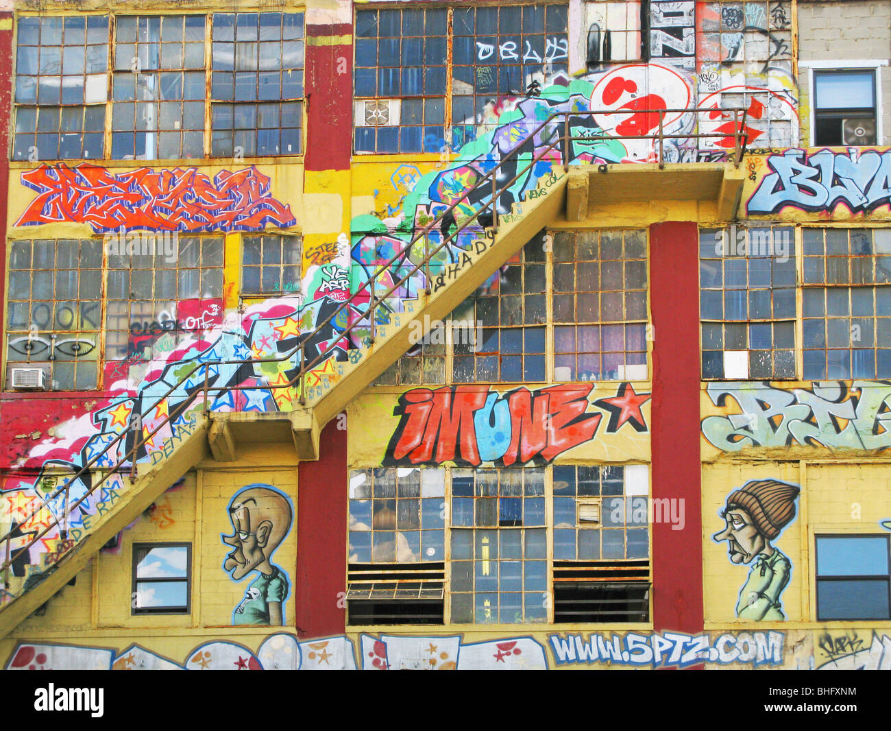 Graffiti art building five points hi-res stock photography and images ...