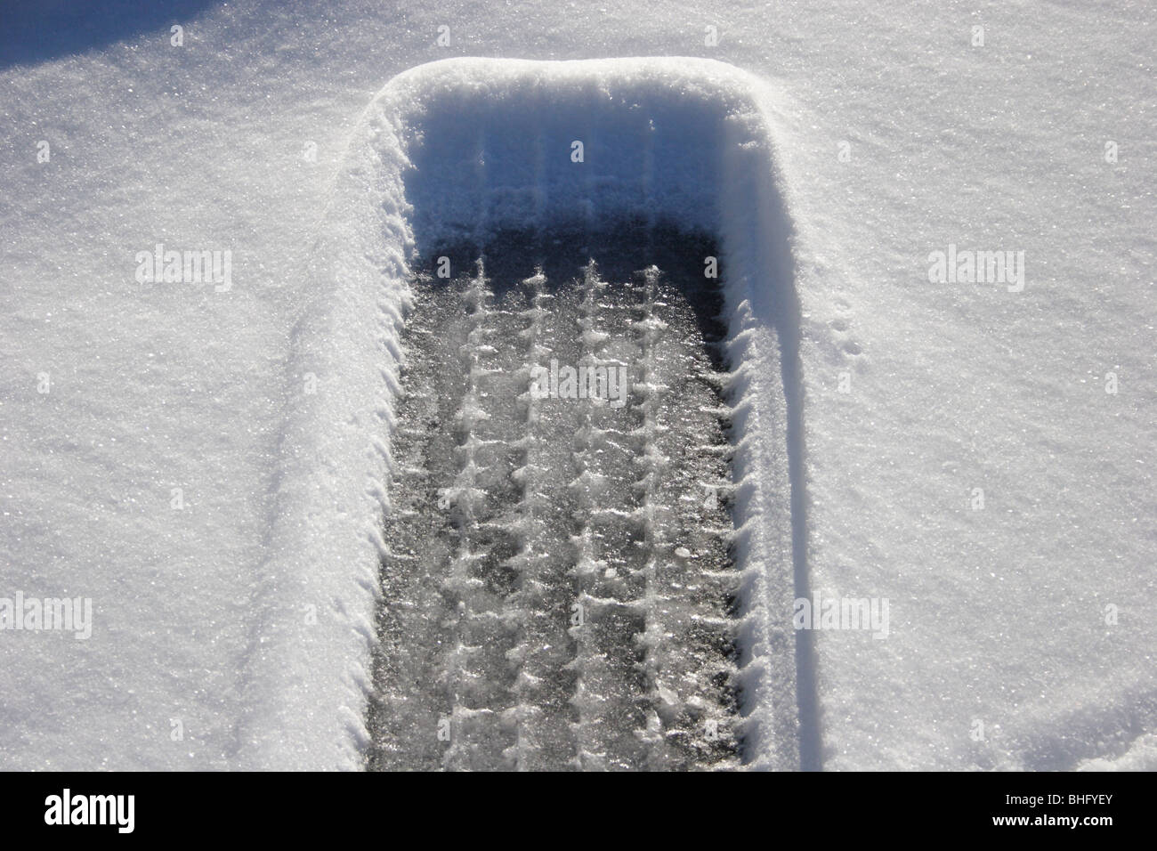 Compacted track hi-res stock photography and images - Alamy
