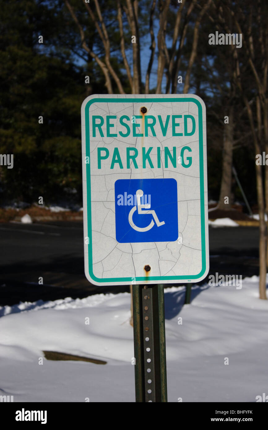 Signs for handicapped hi-res stock photography and images - Alamy