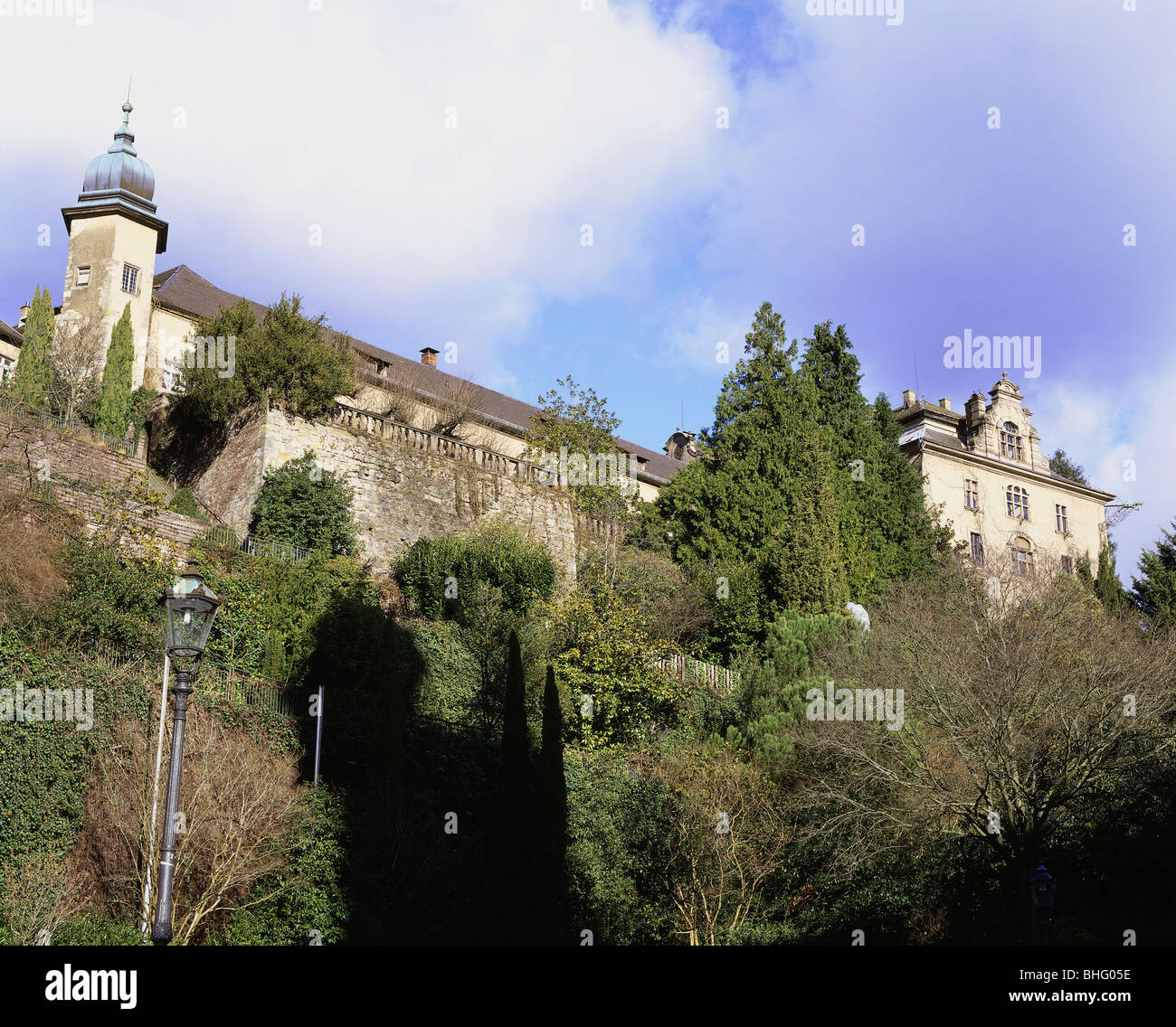 Castles village High Resolution Stock Photography and Images - Alamy