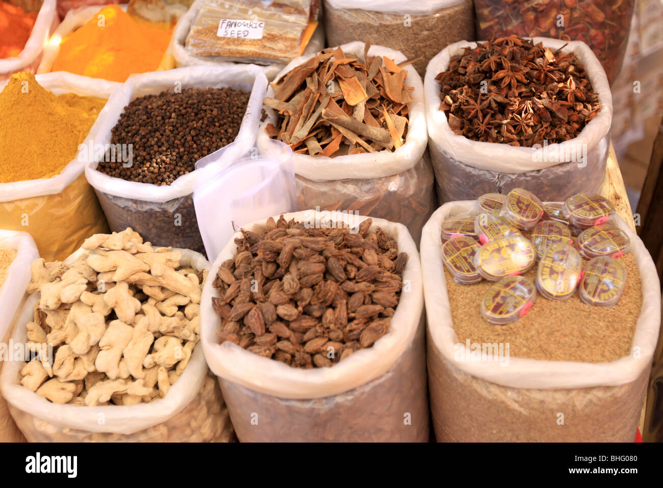 Indian spice shop hi-res stock photography and images - Alamy