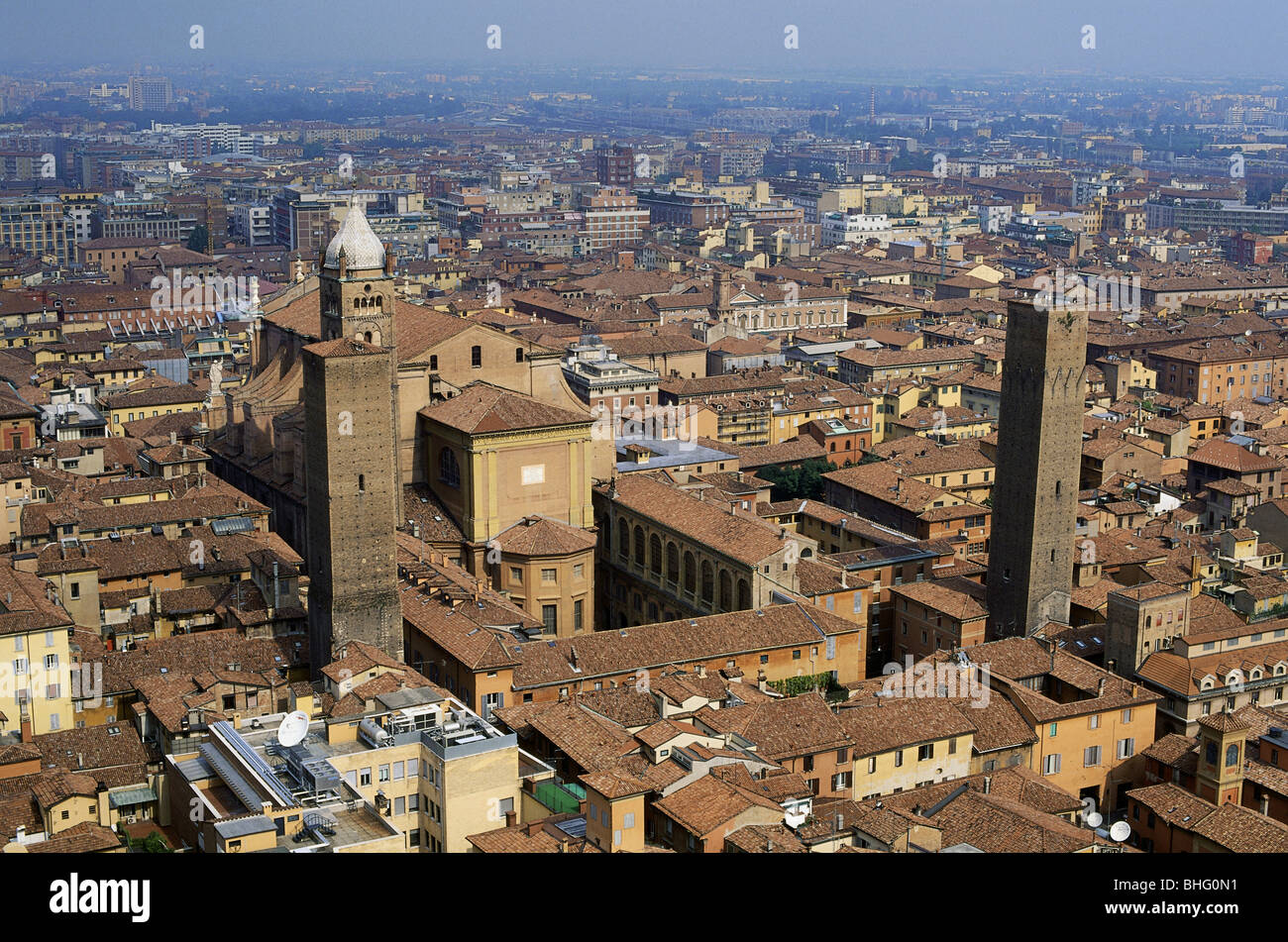 Buildings Bologna High Resolution Stock Photography and Images - Alamy