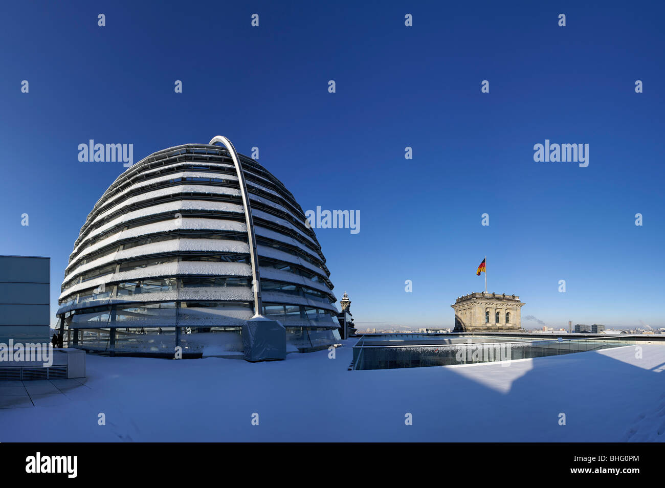 Dome germany flag hi-res stock photography and images - Alamy