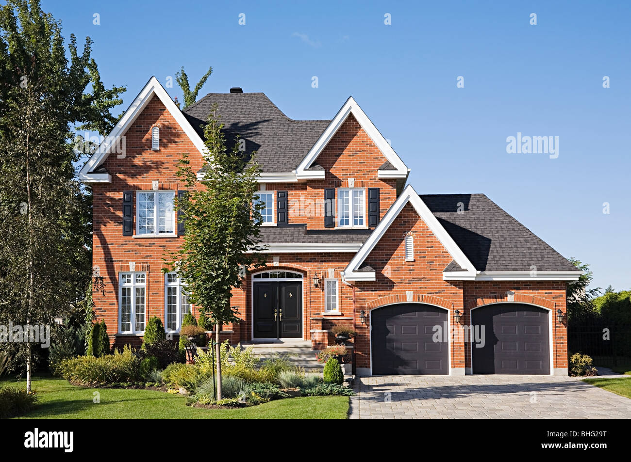 Luxury Home Exterior High Resolution Stock Photography and Images - Alamy