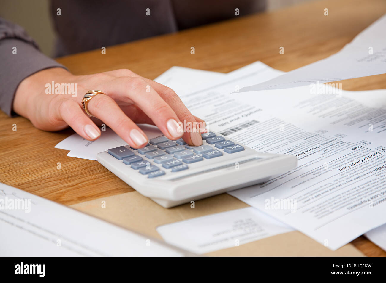 Woman doing her finances hi-res stock photography and images - Alamy