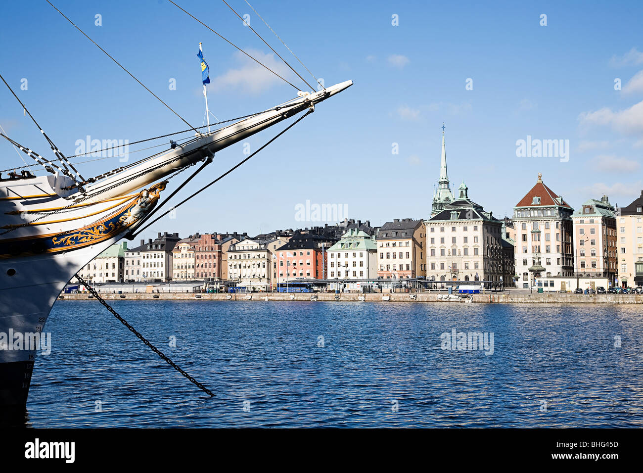 Bow of an old schooner Stock Photo - Alamy
