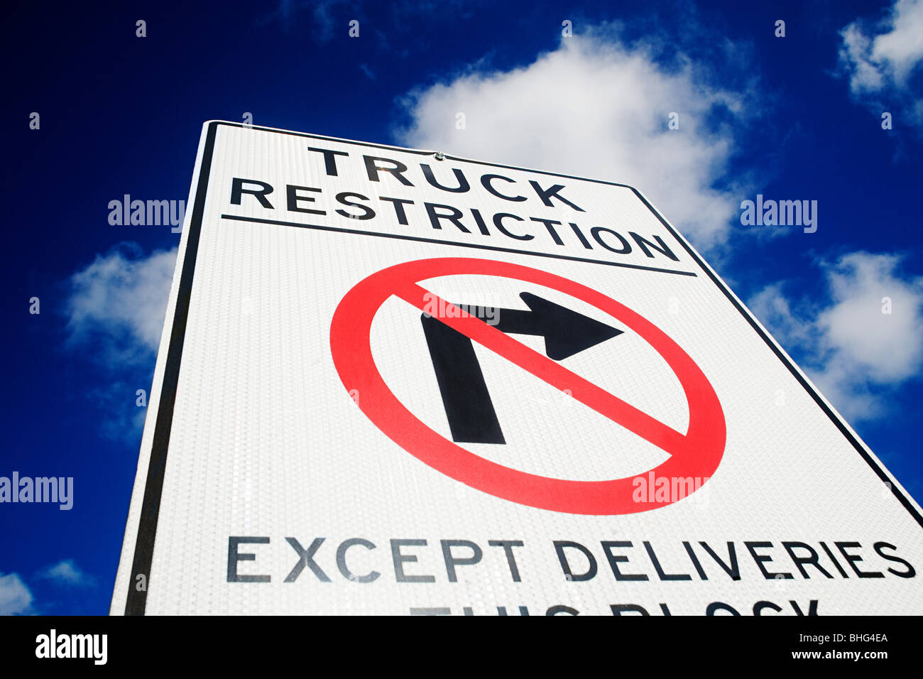 Right angle sign hi-res stock photography and images - Alamy