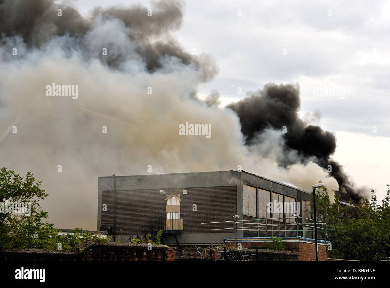 Dense smoke hi-res stock photography and images - Alamy