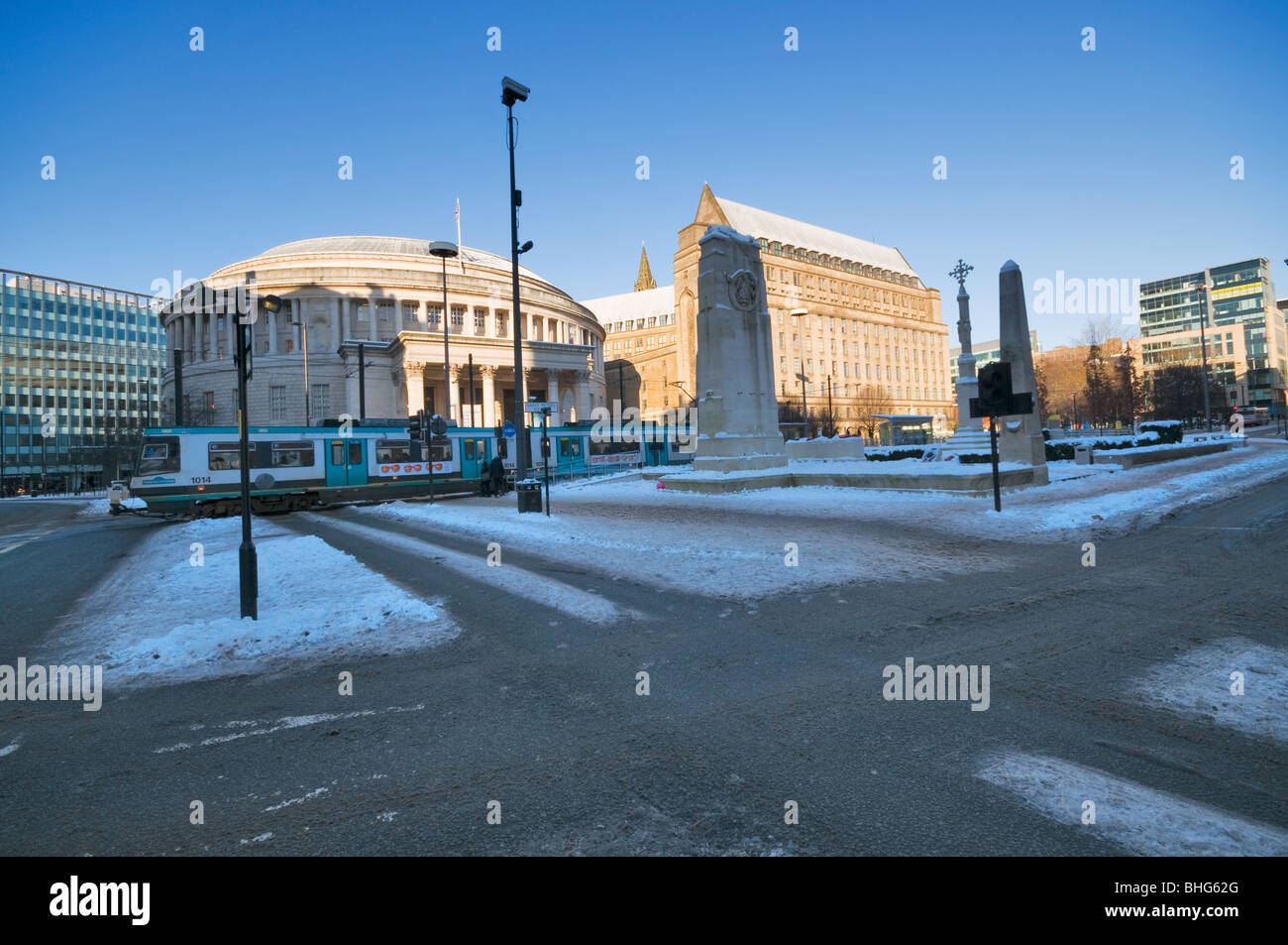 The rotunda-style Central Library St Peter's Square Manchester winter ...