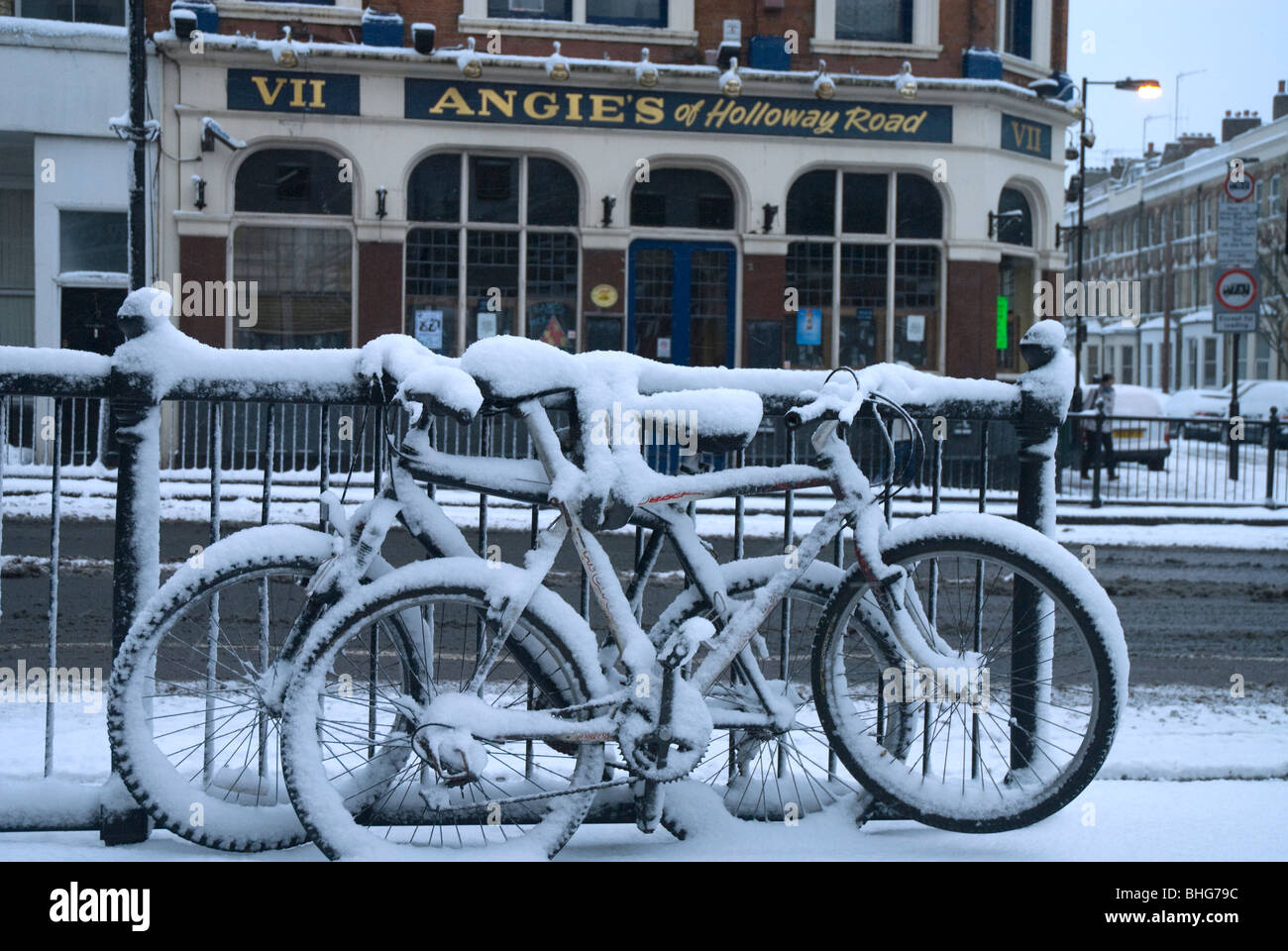 Frozen cycles hi-res stock photography and images - Alamy