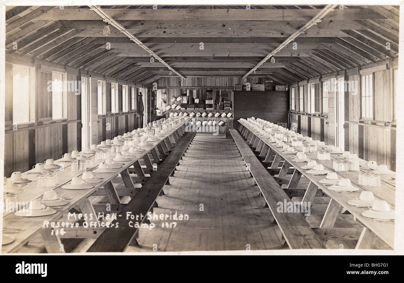 American officers mess hi-res stock photography and images - Alamy