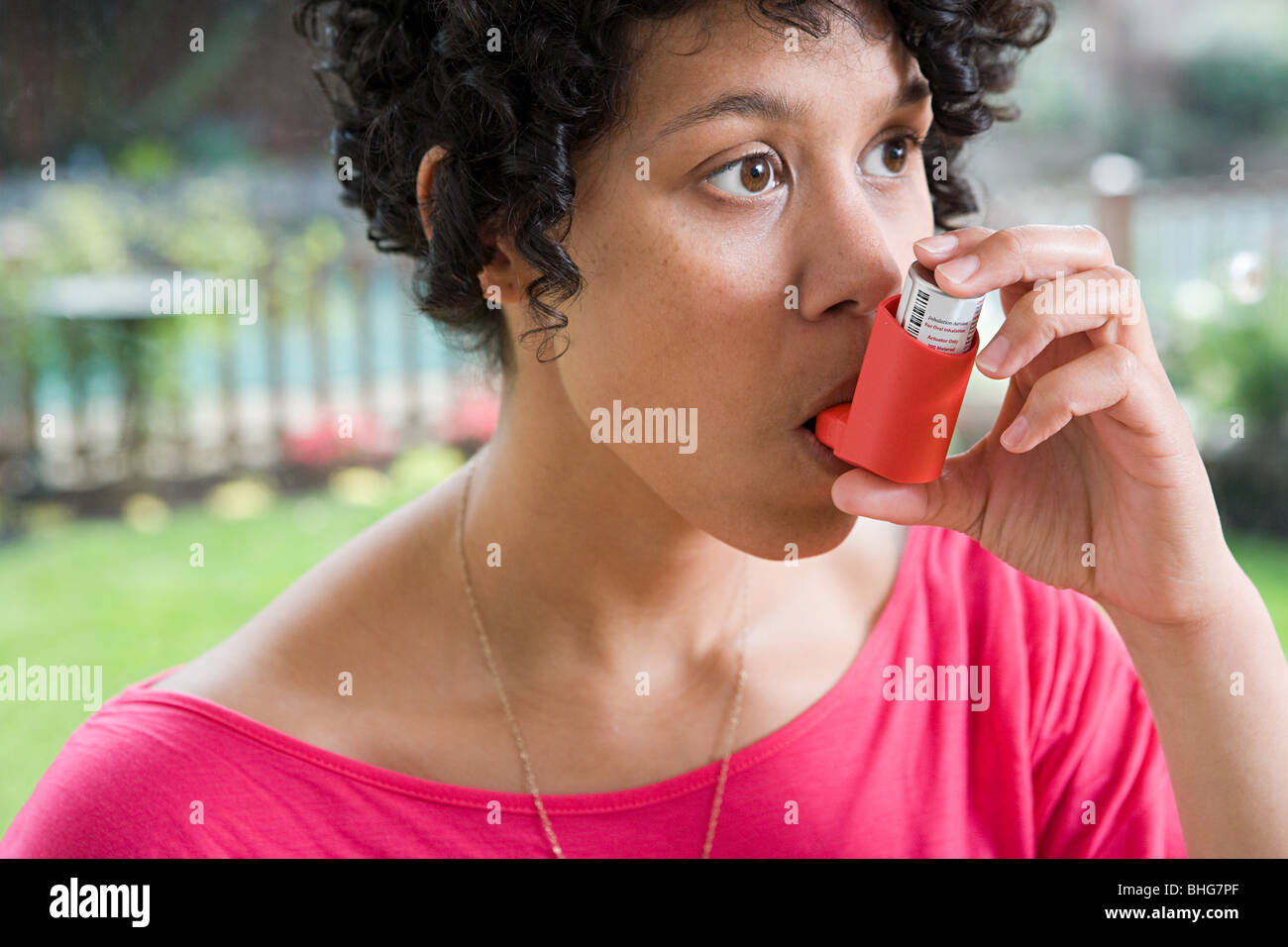Inhaler hi-res stock photography and images - Alamy