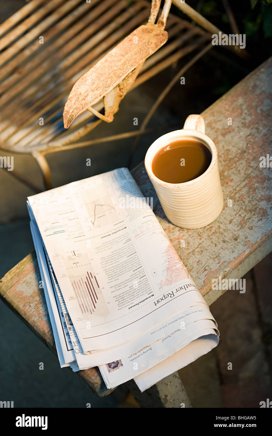 Coffee newspaper sun hi-res stock photography and images - Alamy