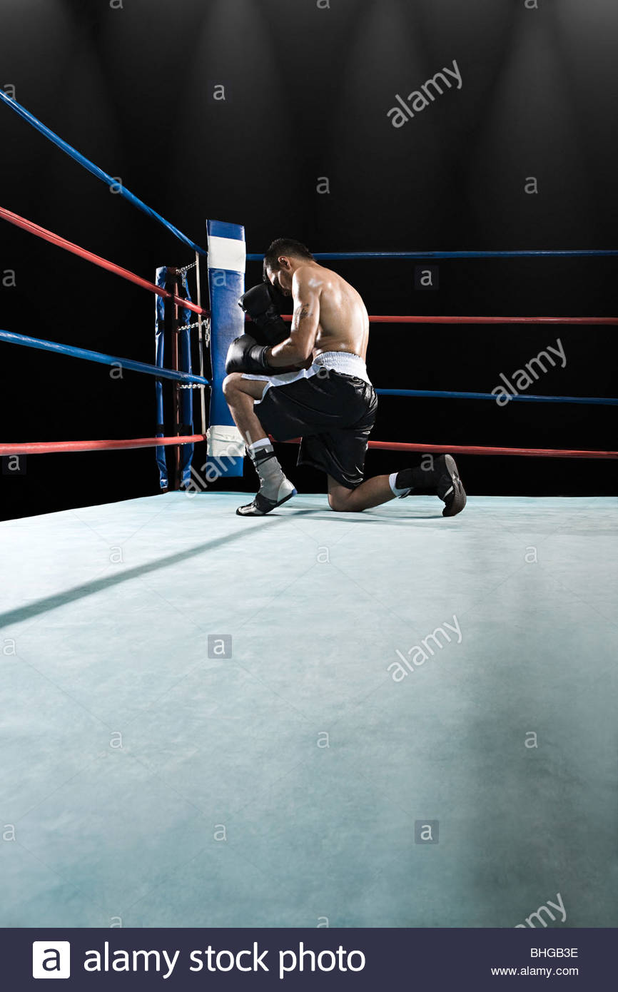 Boxing Corner Man Stock Photos & Boxing Corner Man Stock Images - Alamy