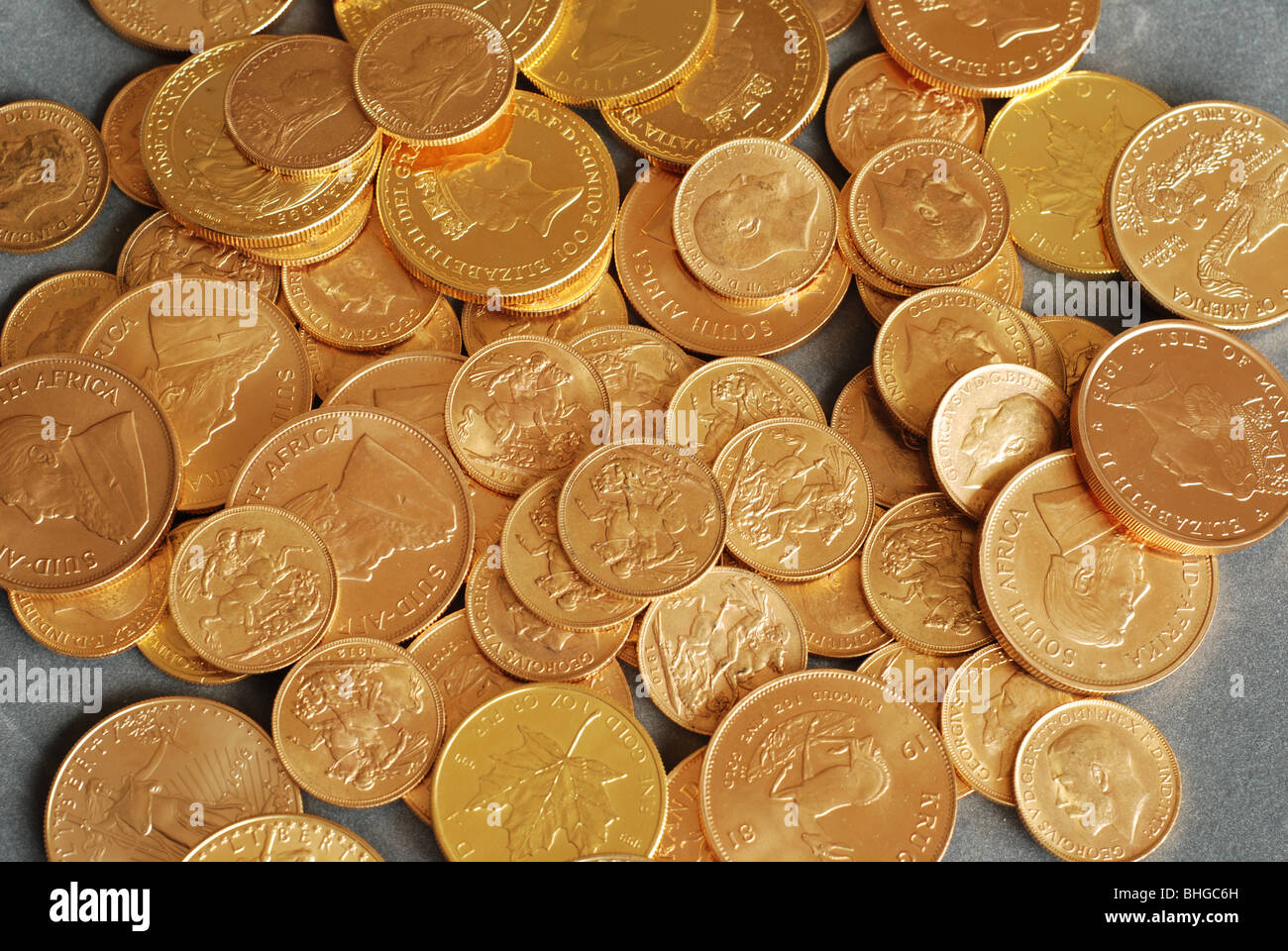 Gold bullion coins hi-res stock photography and images - Alamy