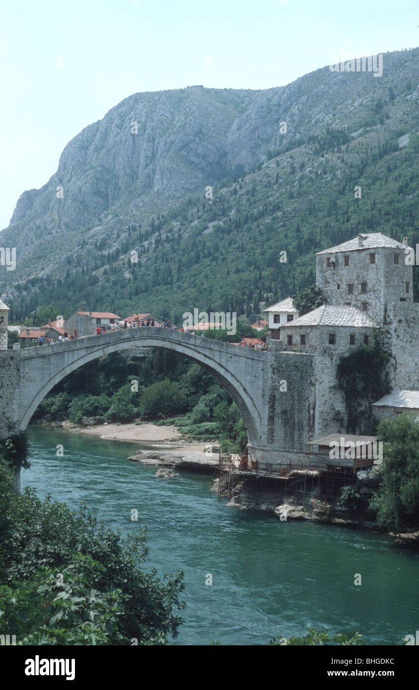 Mostar bridge destroyed hi-res stock photography and images - Alamy