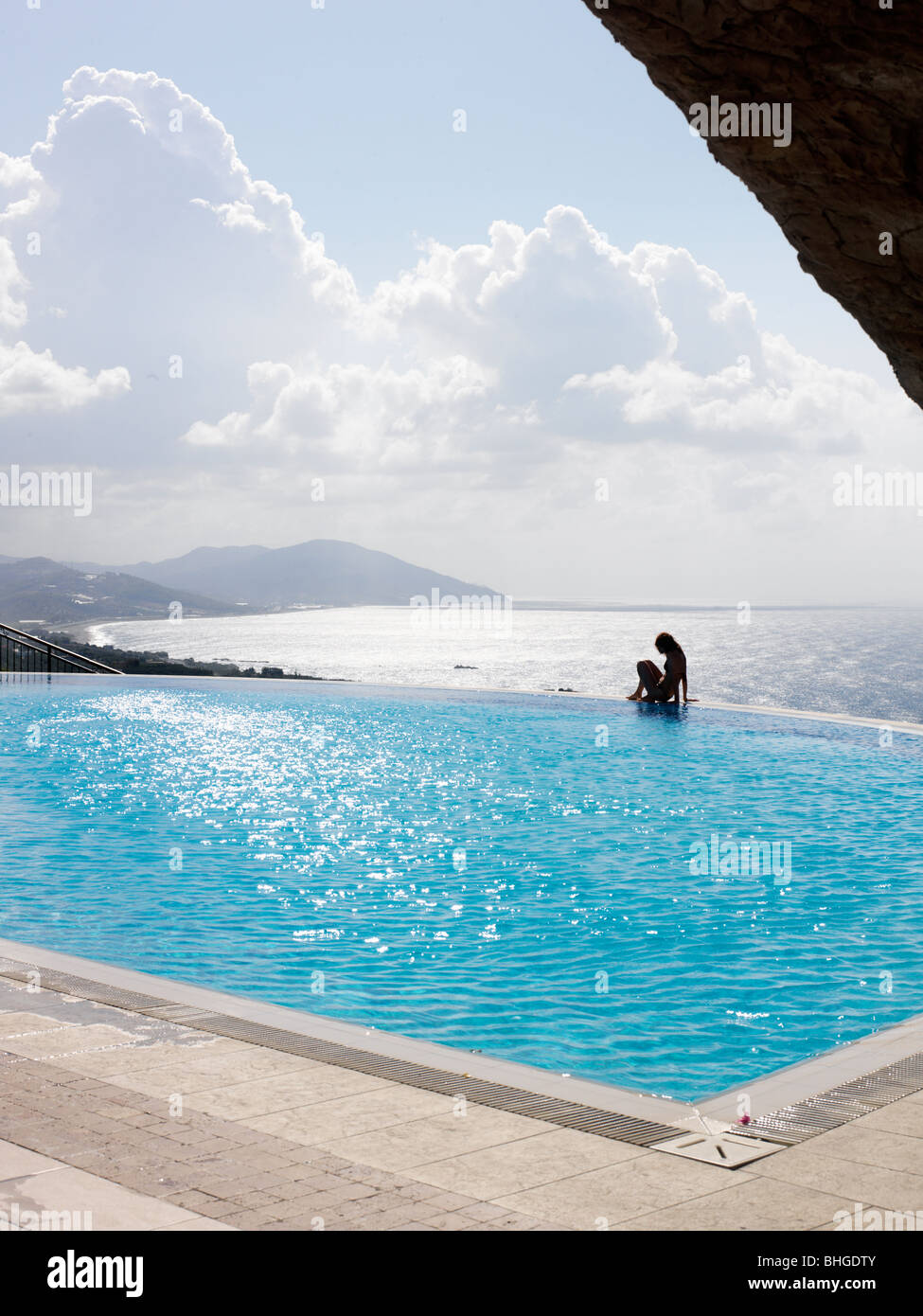 Harmony of the seas pool hi-res stock photography and images - Alamy