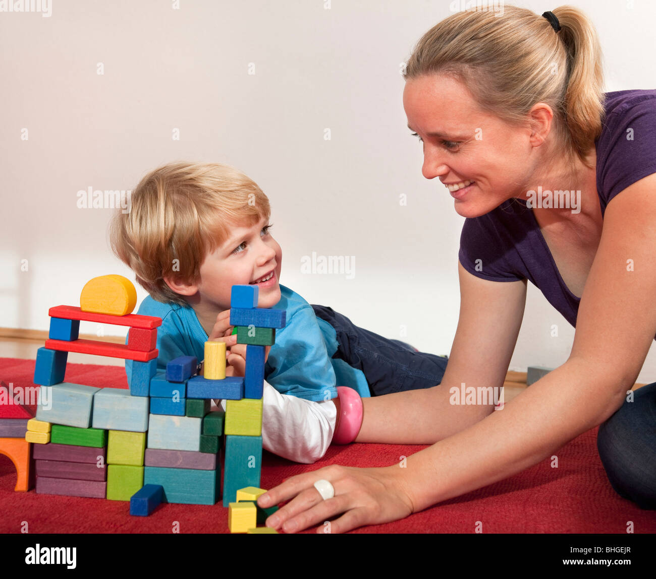 Child accomplishment building hi-res stock photography and images - Alamy