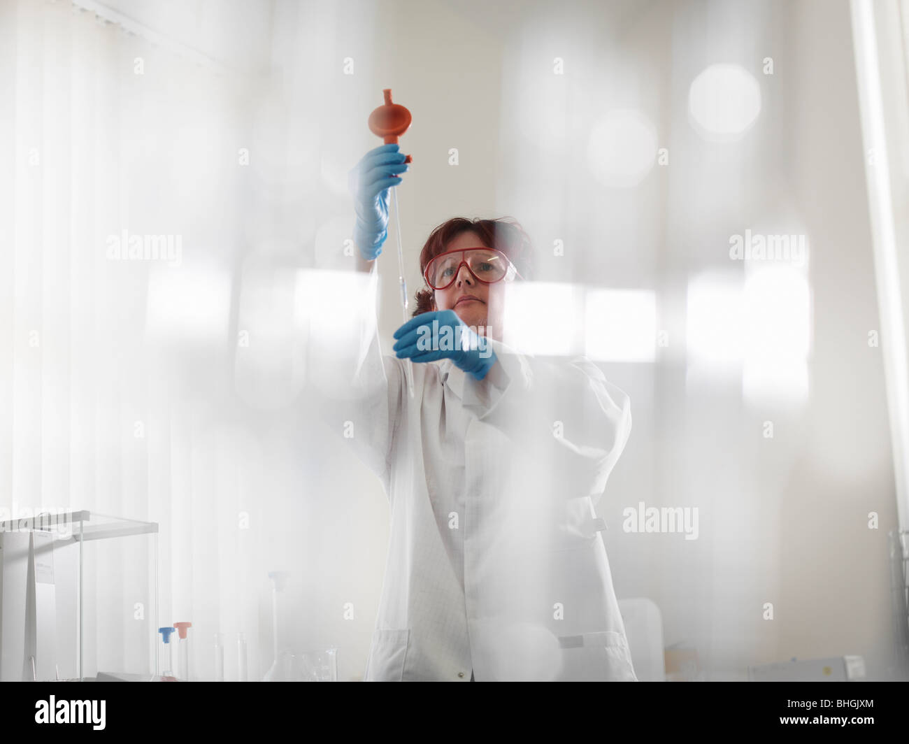 Technician female hi-res stock photography and images - Alamy Technician female hi-res stock photography and images - Alamy