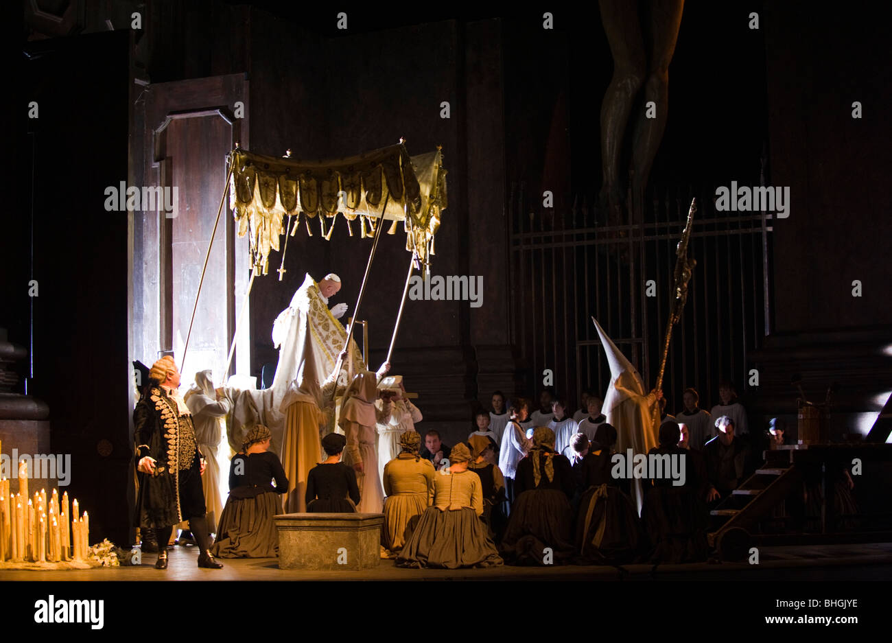 Welsh national opera chorus hi-res stock photography and images - Alamy