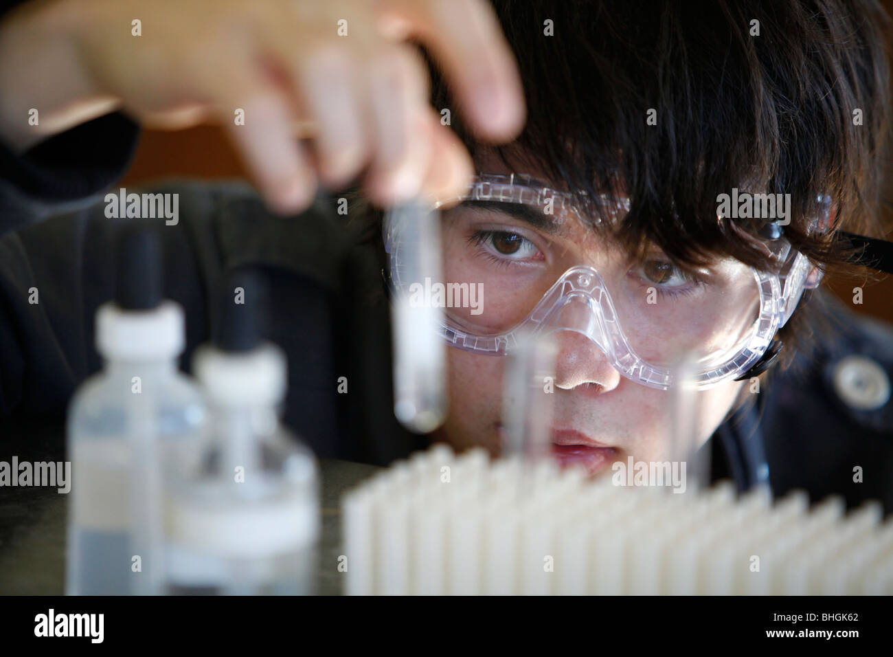 High school science class Stock Photo - Alamy