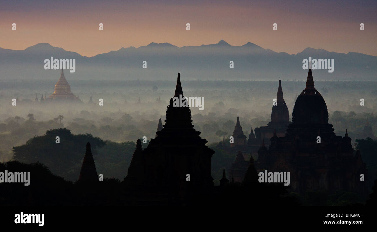 Sunrise over the temples of Bagan, Myanmar Burma Stock Photo - Alamy